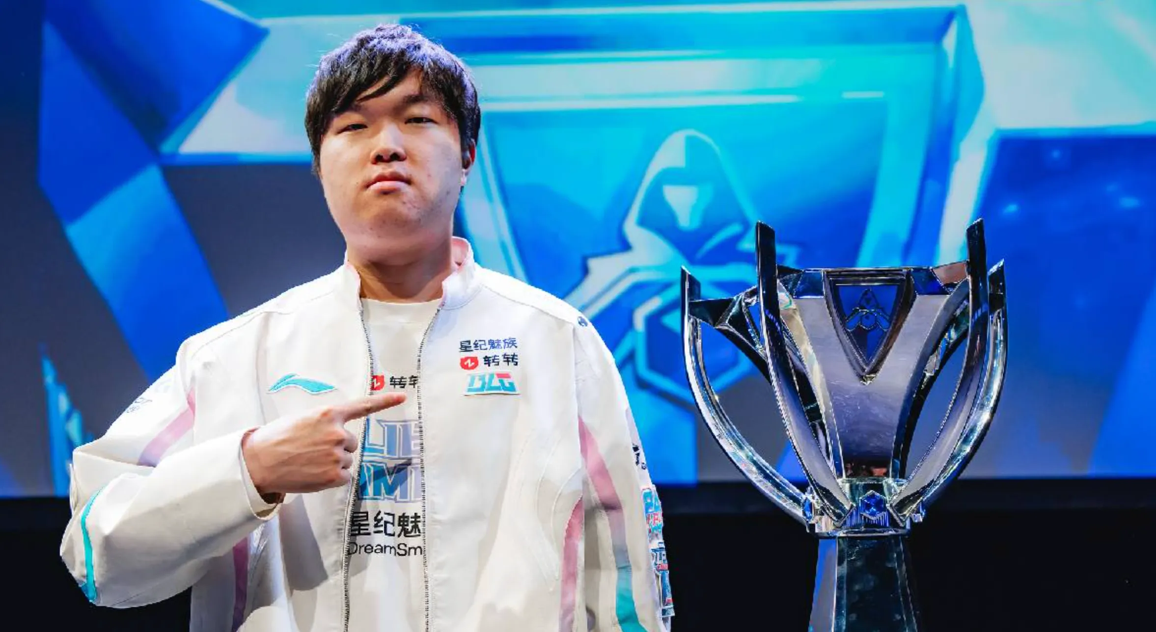 10 Best Chinese Players In League of Legends | 1v9